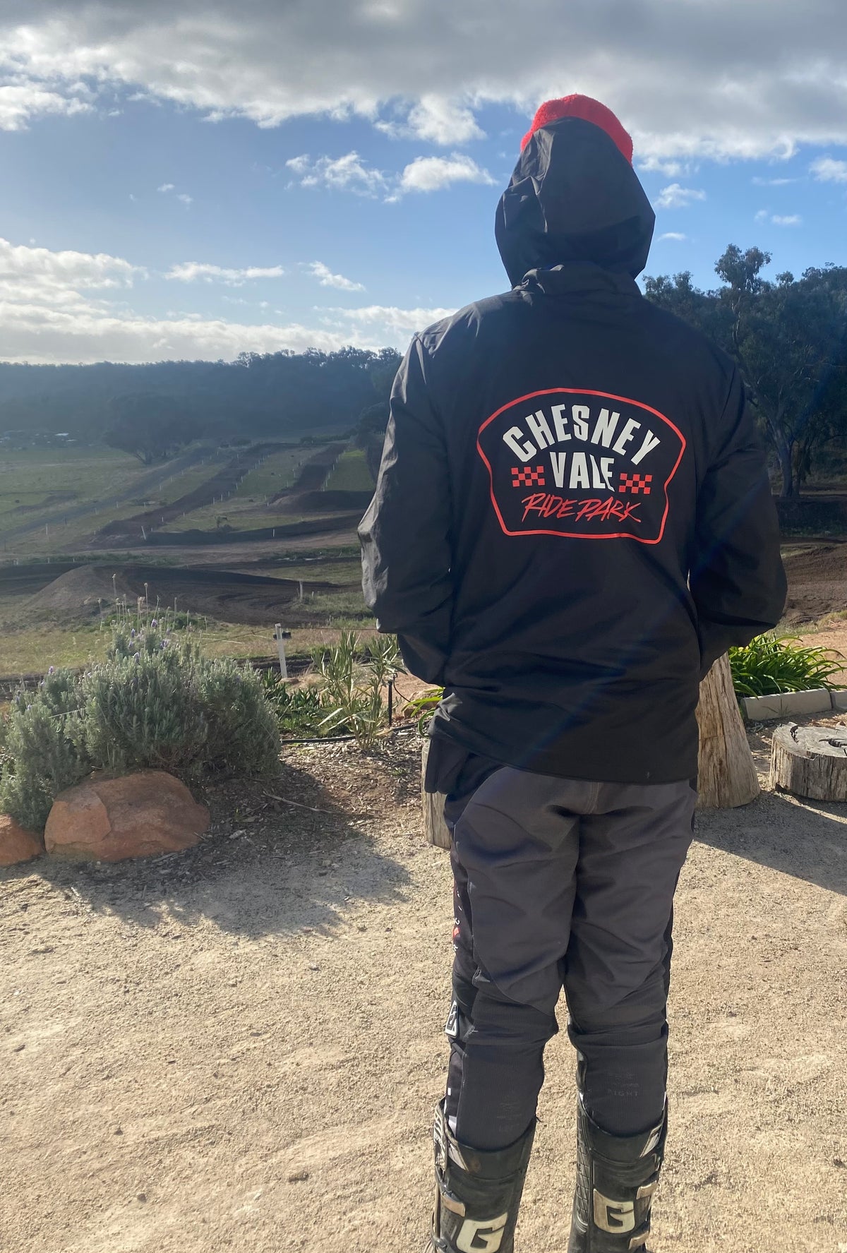 RAIN SPRAY JACKET - BLACK | Chesney Vale Ride Park | Chesney Vale Ride Park